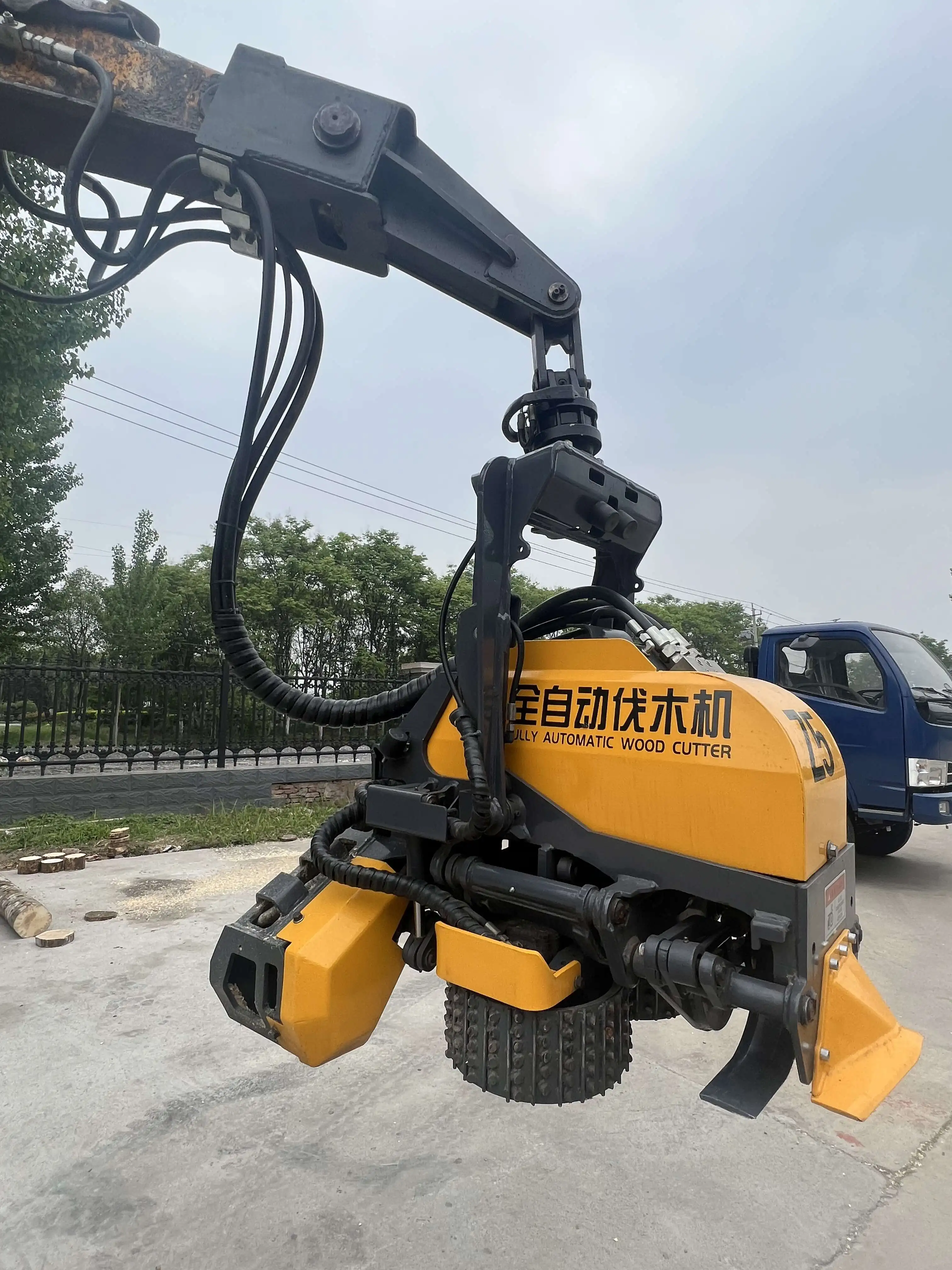 Hydraulic Chain Saw Tree Cutting Machine for Harvesting - OEM