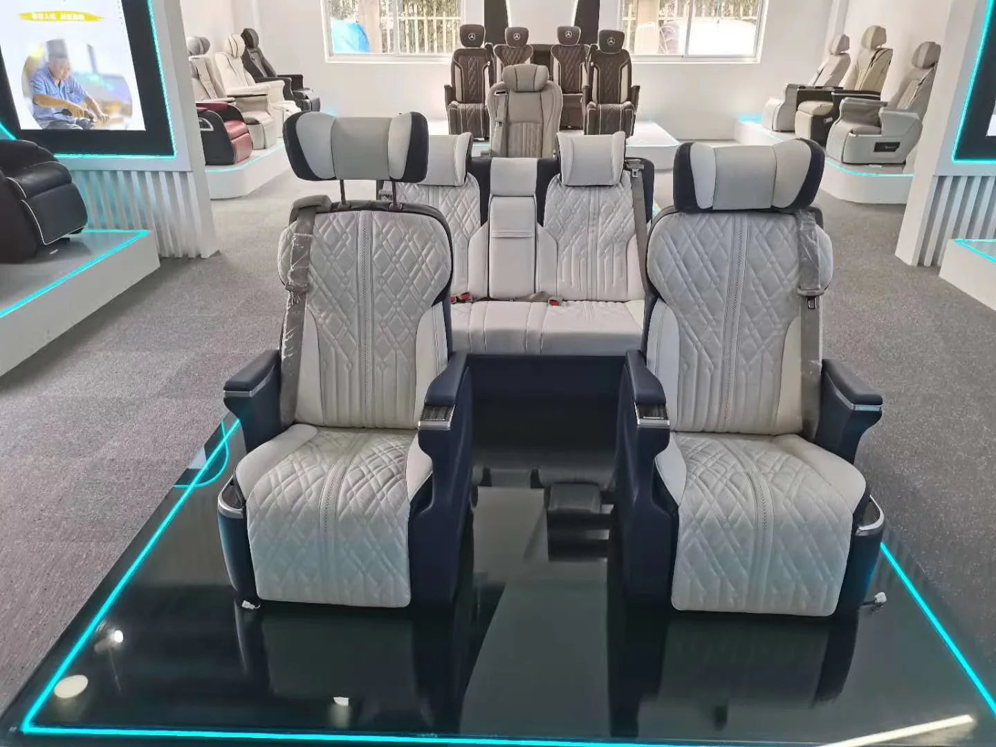 Luxury Van Conversion Smart Seat Zero Gravity Aviation Auto Seat Custom ...