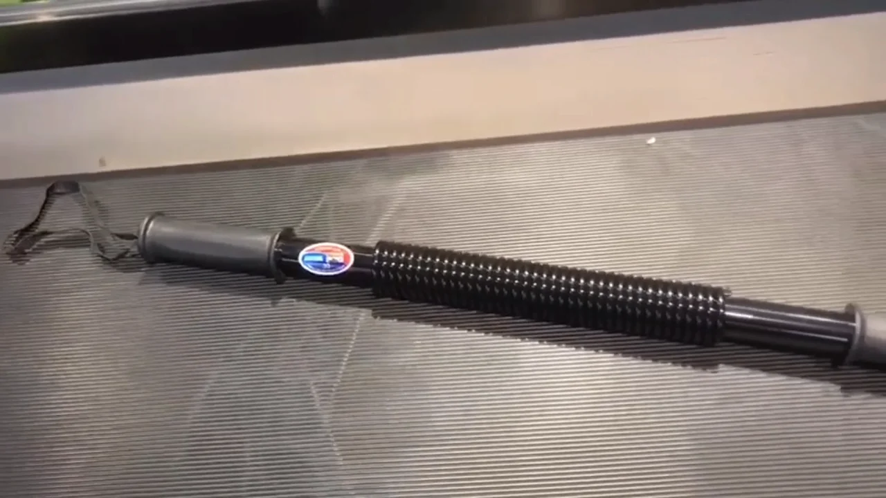 20- 60kg Spring Arm Strength Hand Gripper Arm Exerciser Power Twister ...