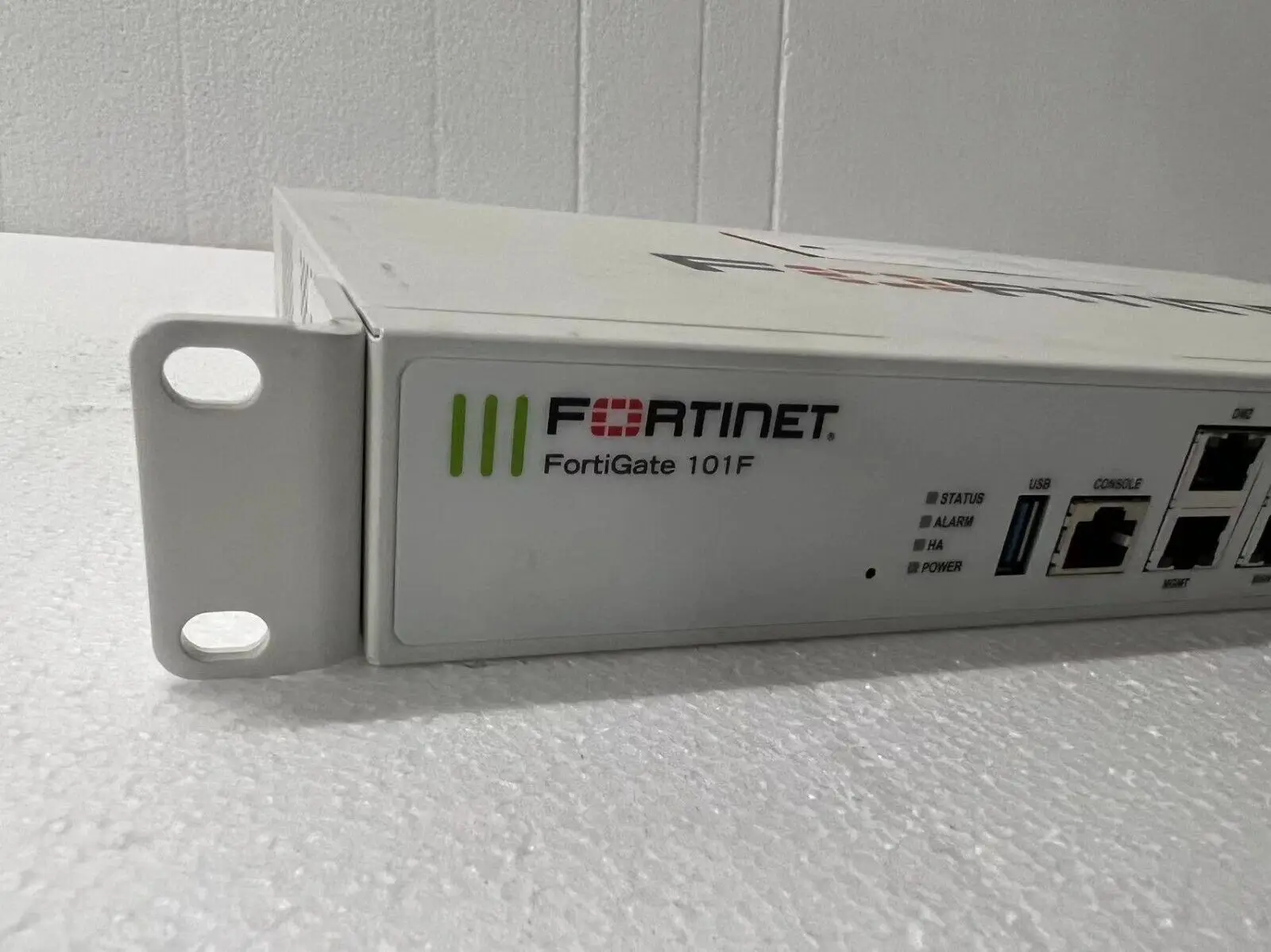Original F/S Fortinet Fortigate with Fast Shipment Firewall Fortinet FG ...