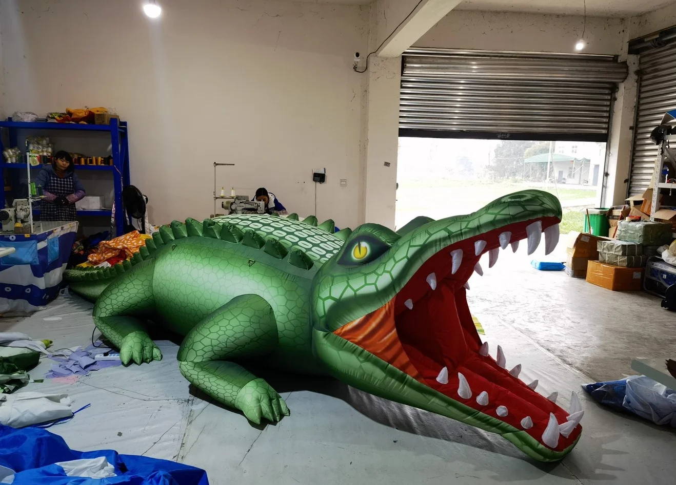 Customized Inflatable Reptiles,Inflatable Cartoon Crocodiles - Buy ...