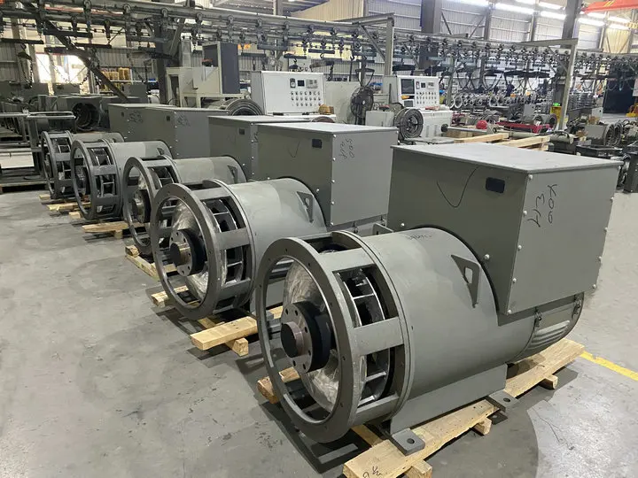 1500rpm 50HZ 636kva Brushless AC Synchronous Generator Head
