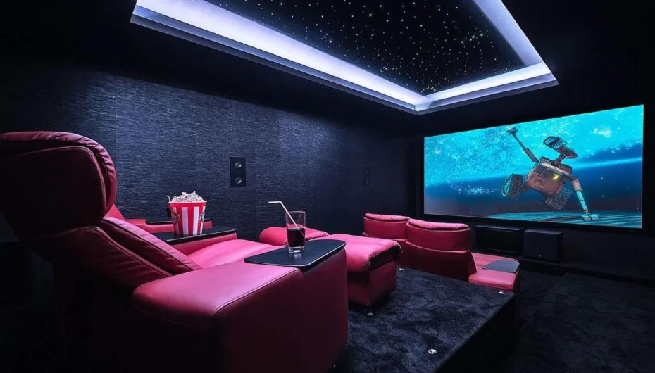 4K 8K Ultra-HD Fine Pitch P1.2 P1.5 P1.8 LED Display Indoor Private ...