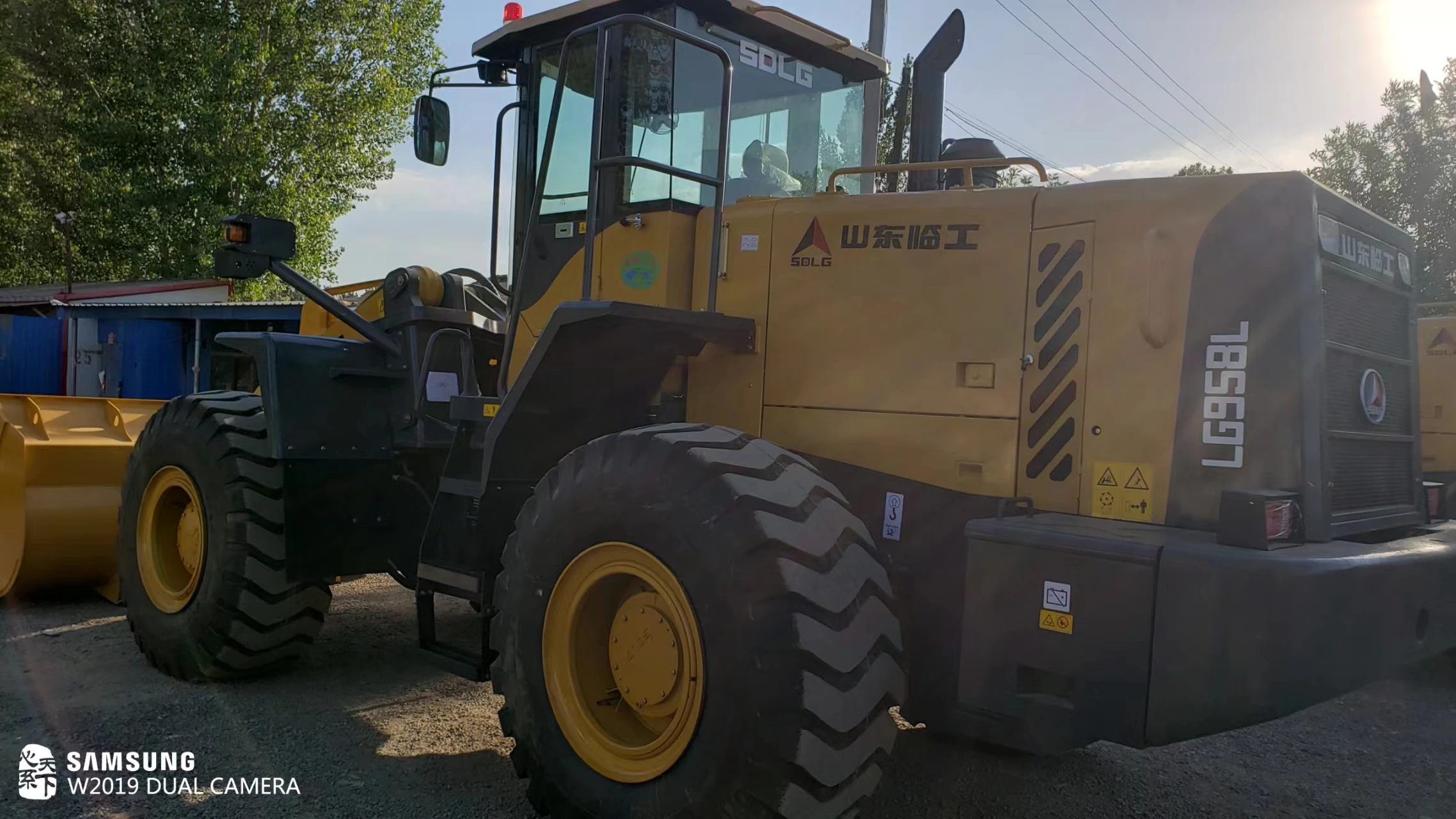 SDLG 958 Wheel Loader - Reliable Heavy Construction Equipment