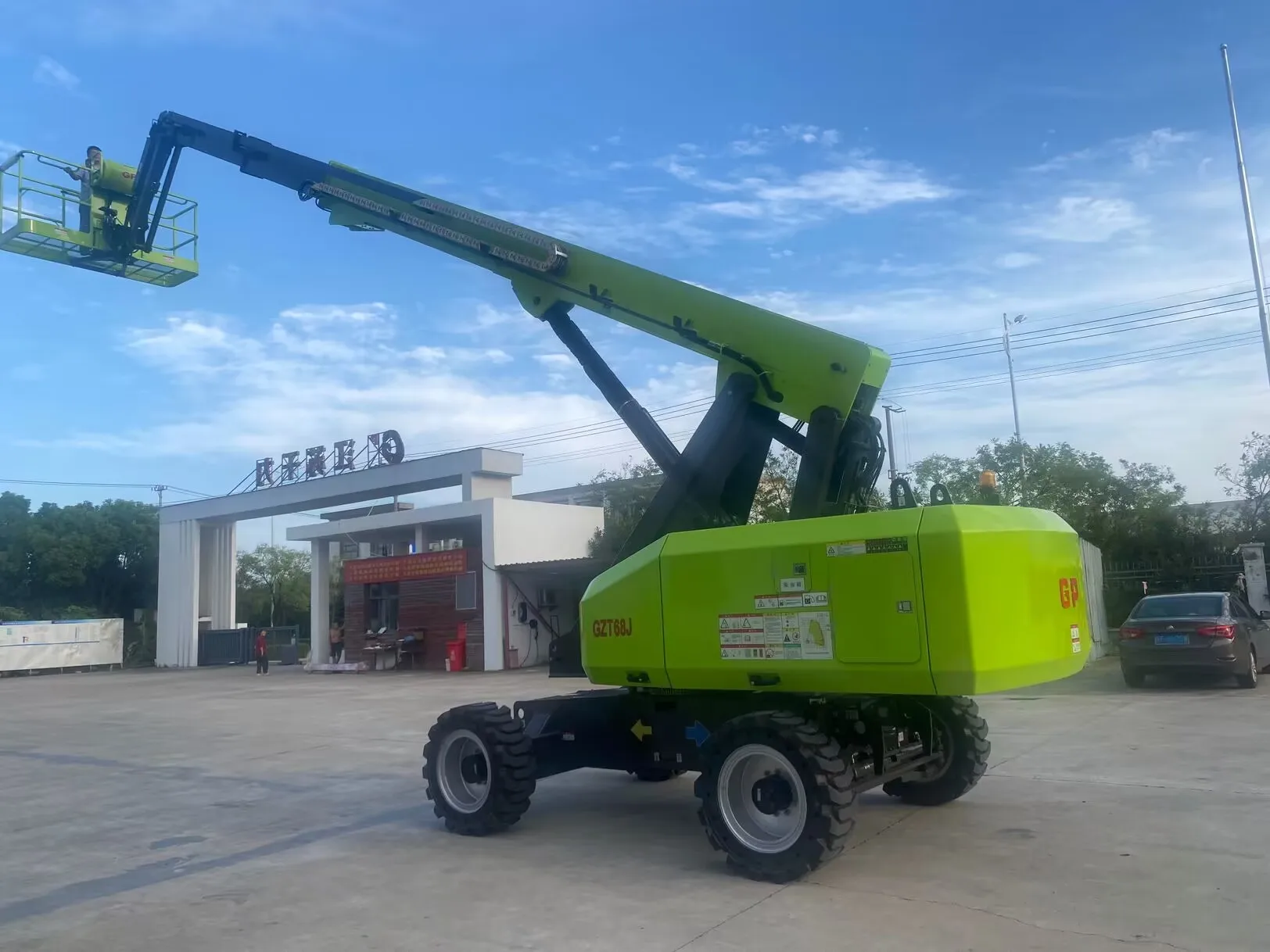 Telescoping Lift Manlift Boom Lift - Versatile & Durable