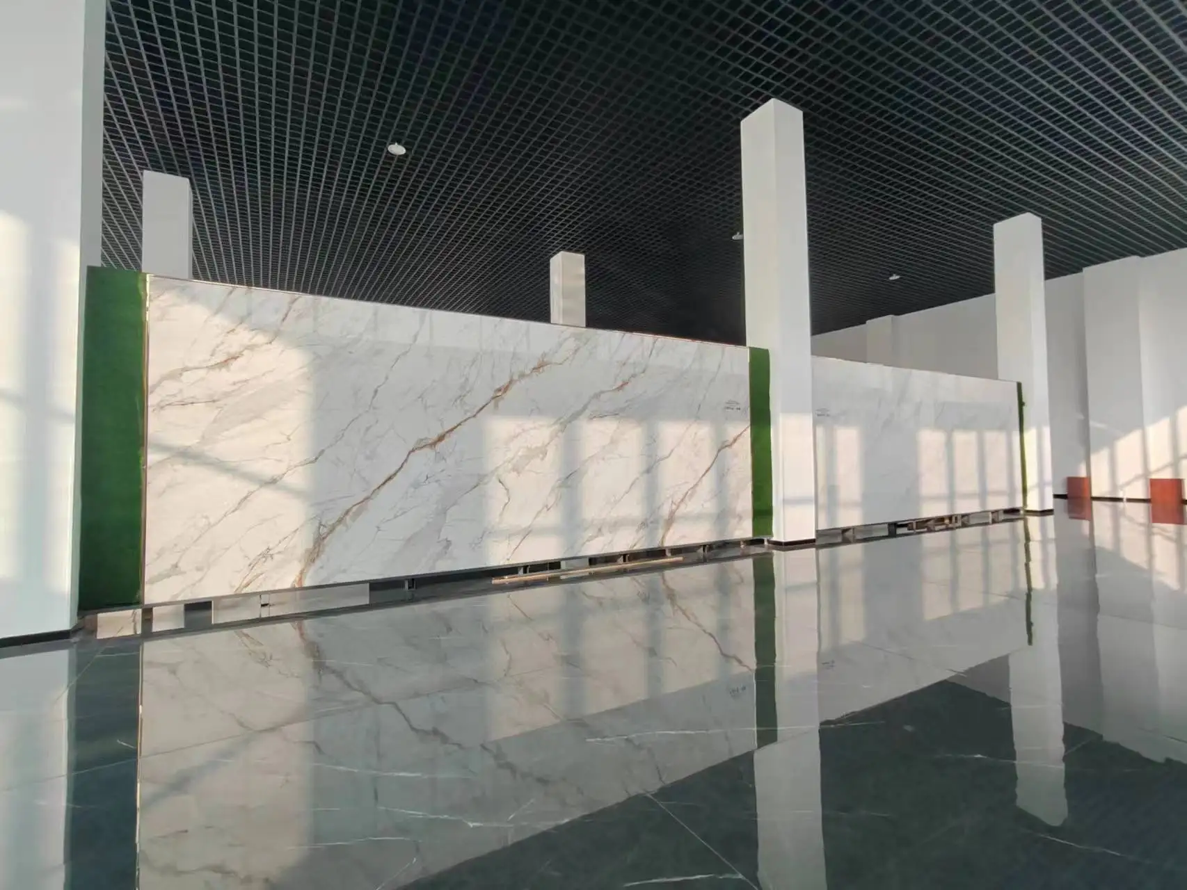 1200x2400 Gold Fish Belly White Background Wall Living Room Glossy Rock ...