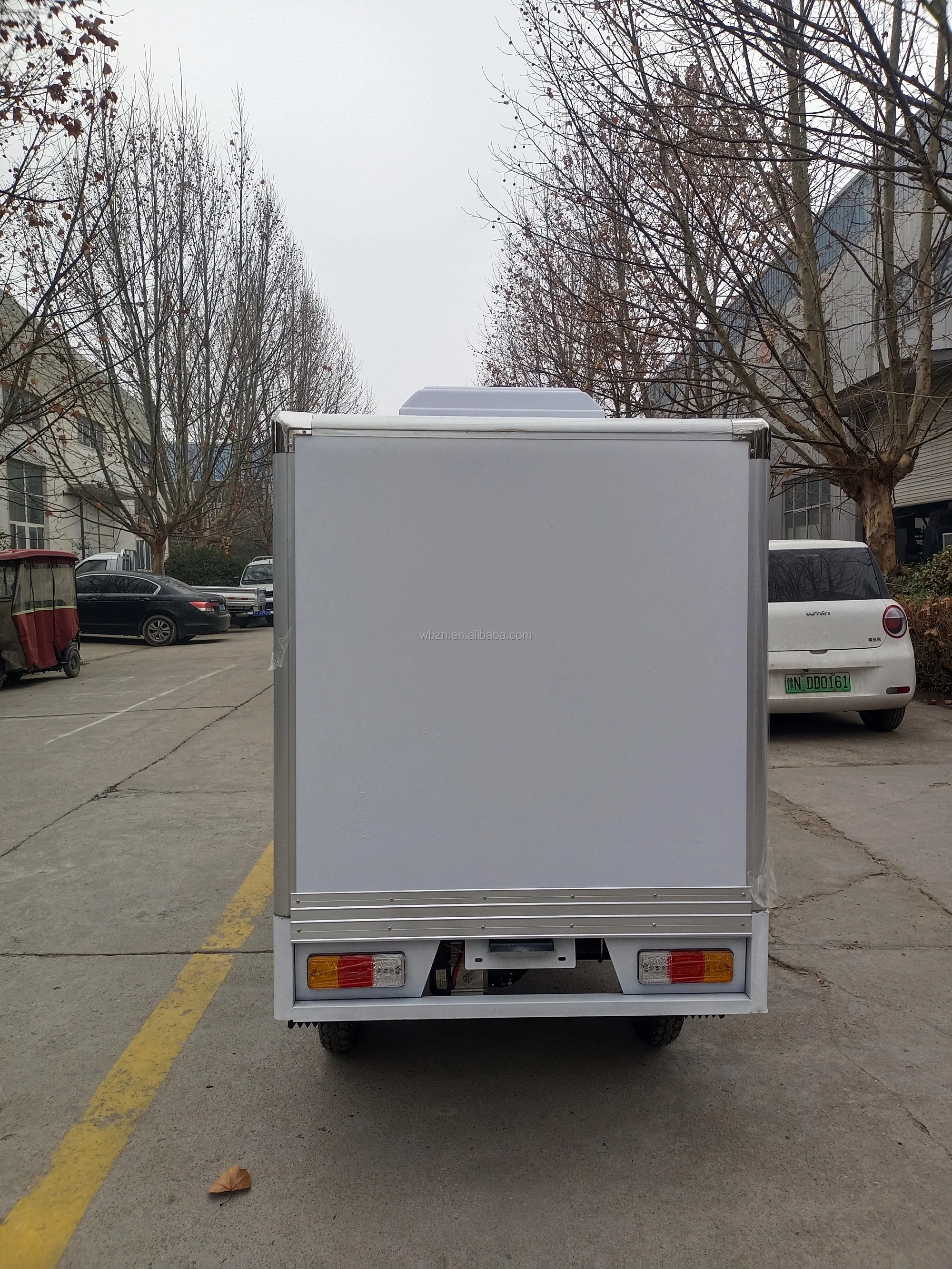 Ice Cream Refrigerated Box Truck| Alibaba.com