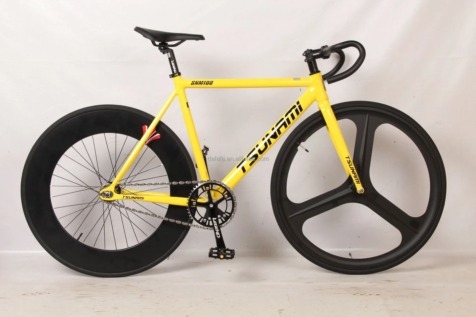 Lightweight Magnesium Alloy Fixie Bike - High-Speed Urban Cycling
