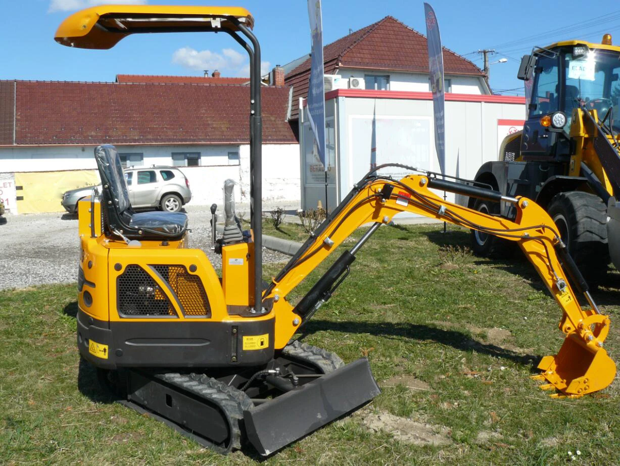 Mini Bagger Cheap Small Digger China Wholesale Compact Mini Excavators ...