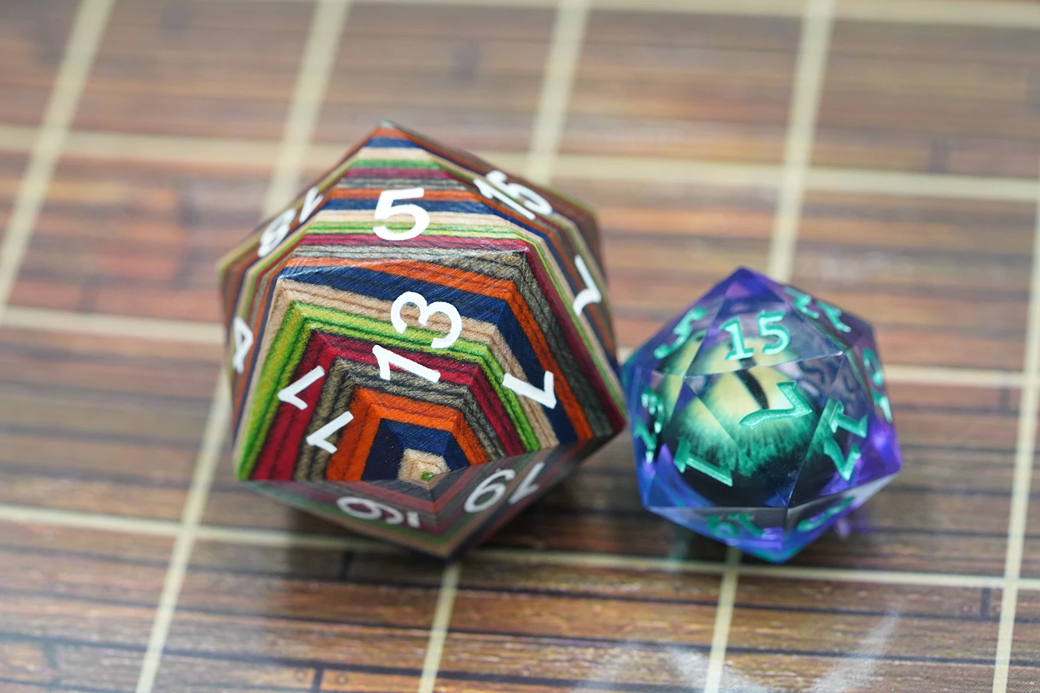 Low Price 33mm Polyhedral D20 Wood Dice Sharp Edge Dnd Single Dice For Board Game - Buy ...