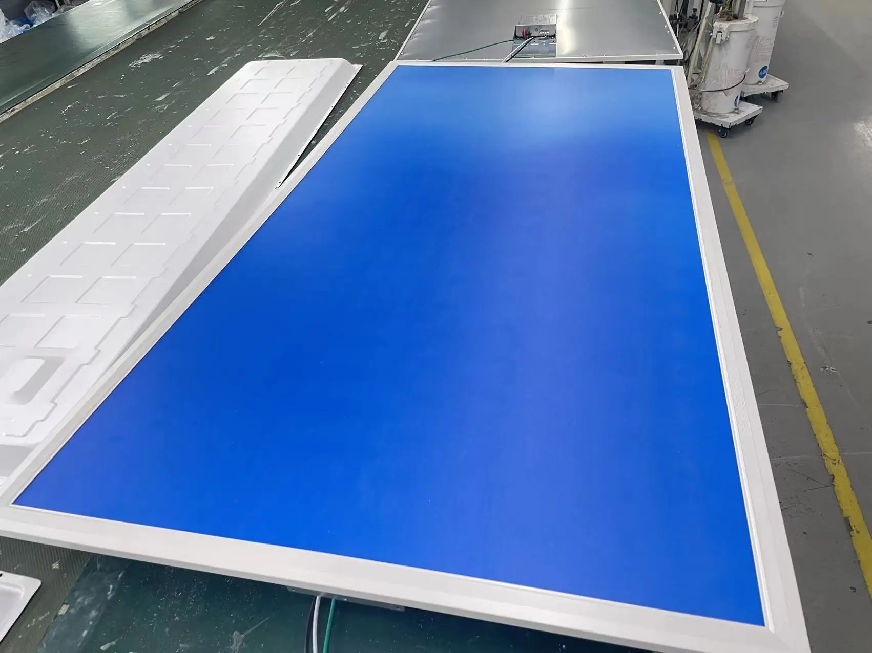 Banqcn Flat Backlit LED Panel Light - Efficient Office Lighting
