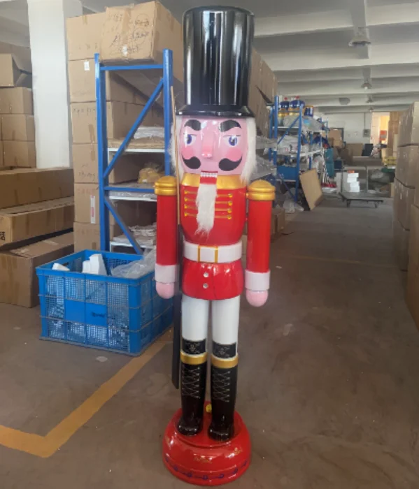 Grands Casse-Noisettes - Life Size Nutcracker Ornaments