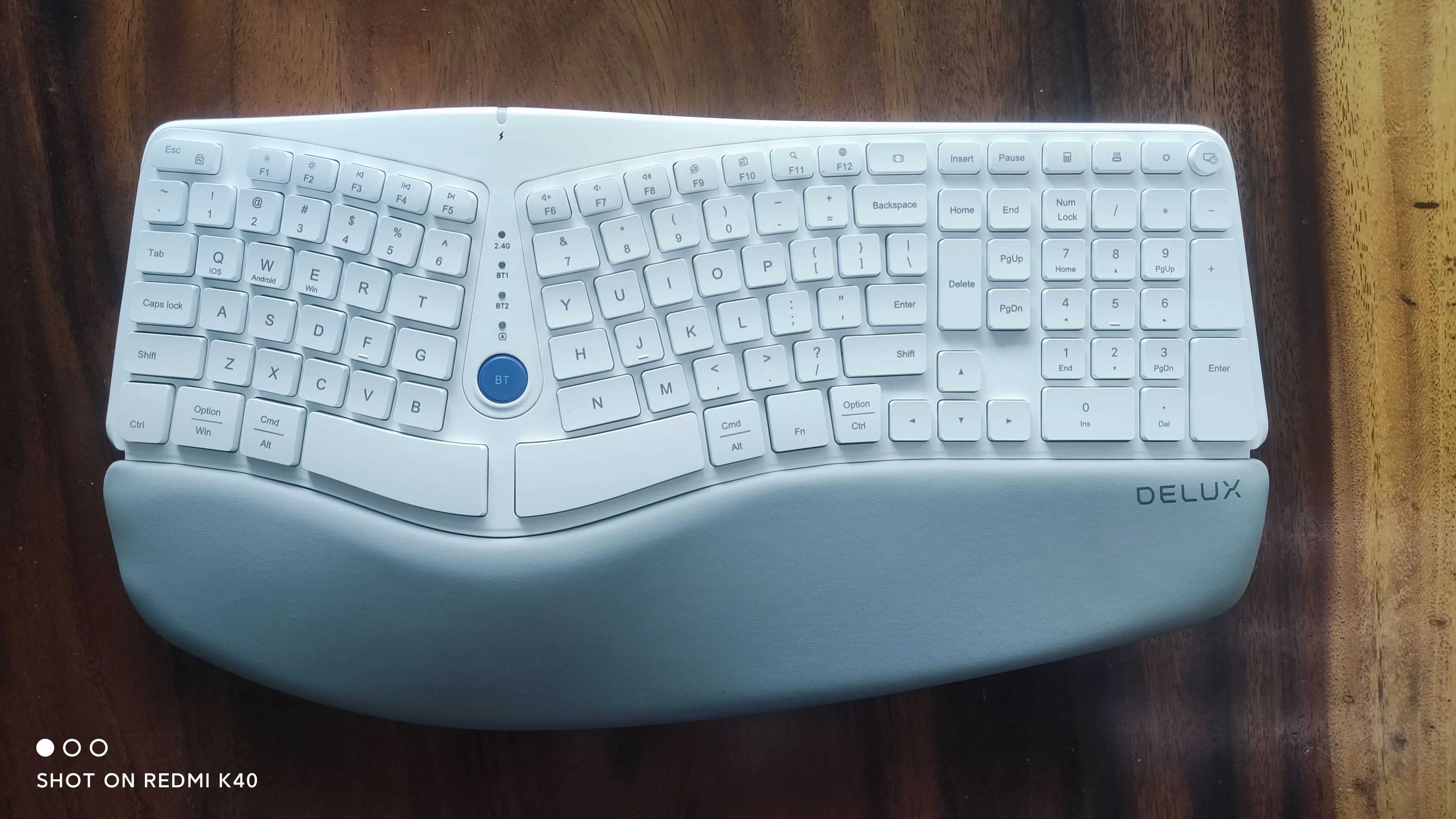 Ergonomic Split Keyboard - Wireless Comfort for Windows/mac