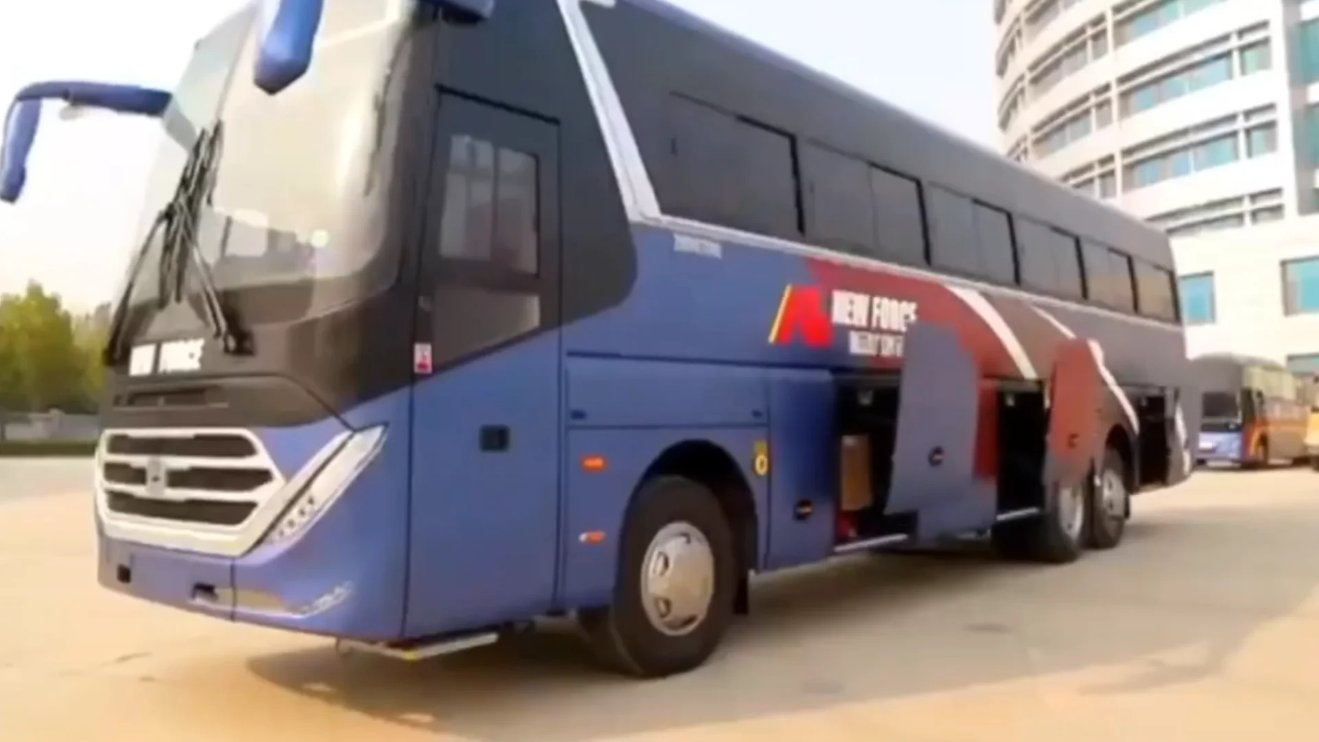 Zhongtong China Brand Used Coach Buses 50 Seats Rhd Right Hand Drive ...