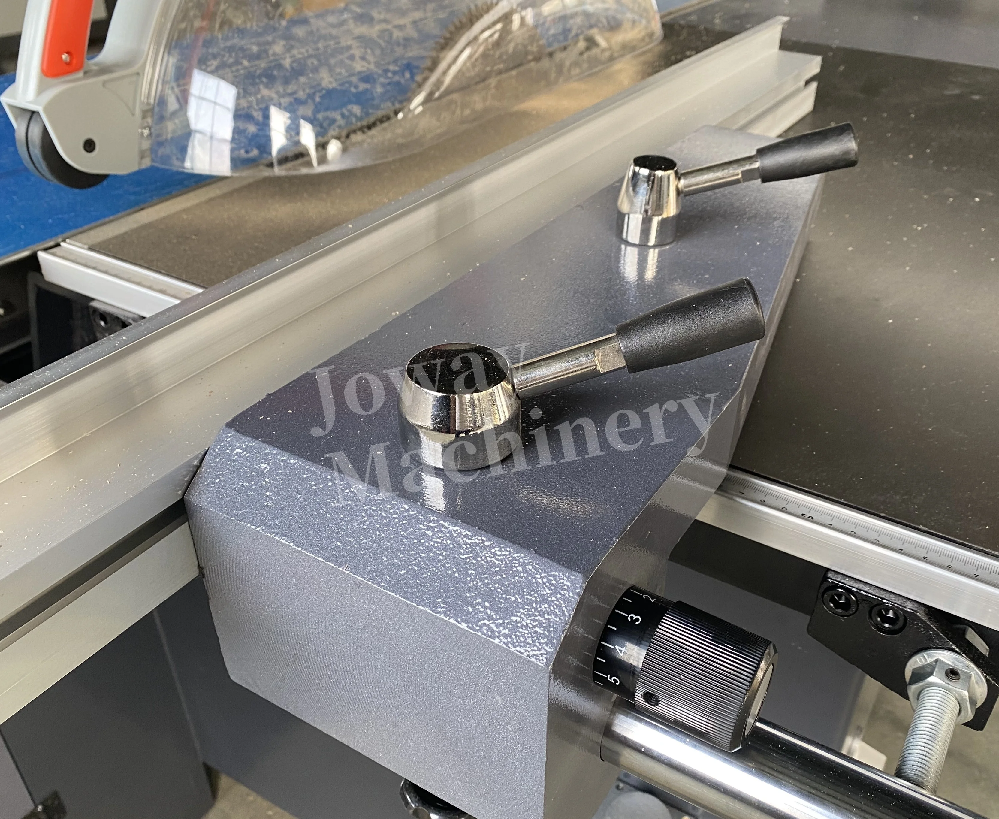 Precision Wood Cutting Sliding Table Saw Machine 5.5kw