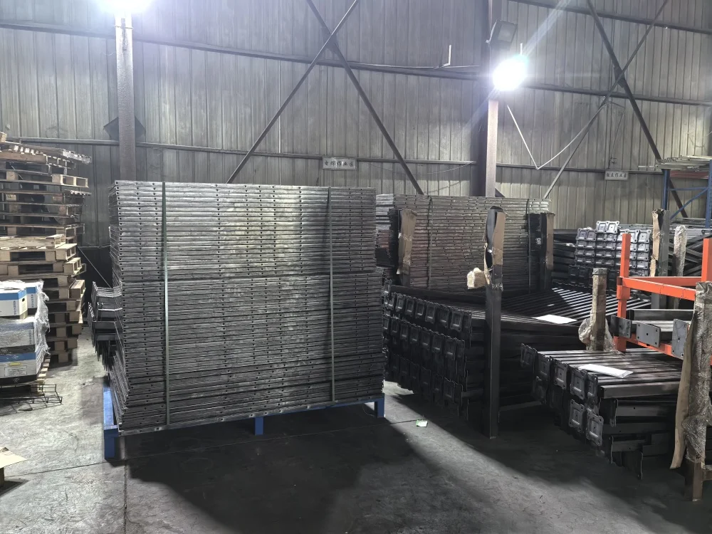 Industrial Factory Heavy-Duty Security Fence Barrier Machine Protection ...