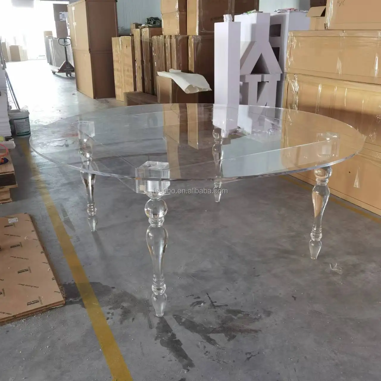 Acrylic Transparent Round Table - Perfect for Dining & Weddings
