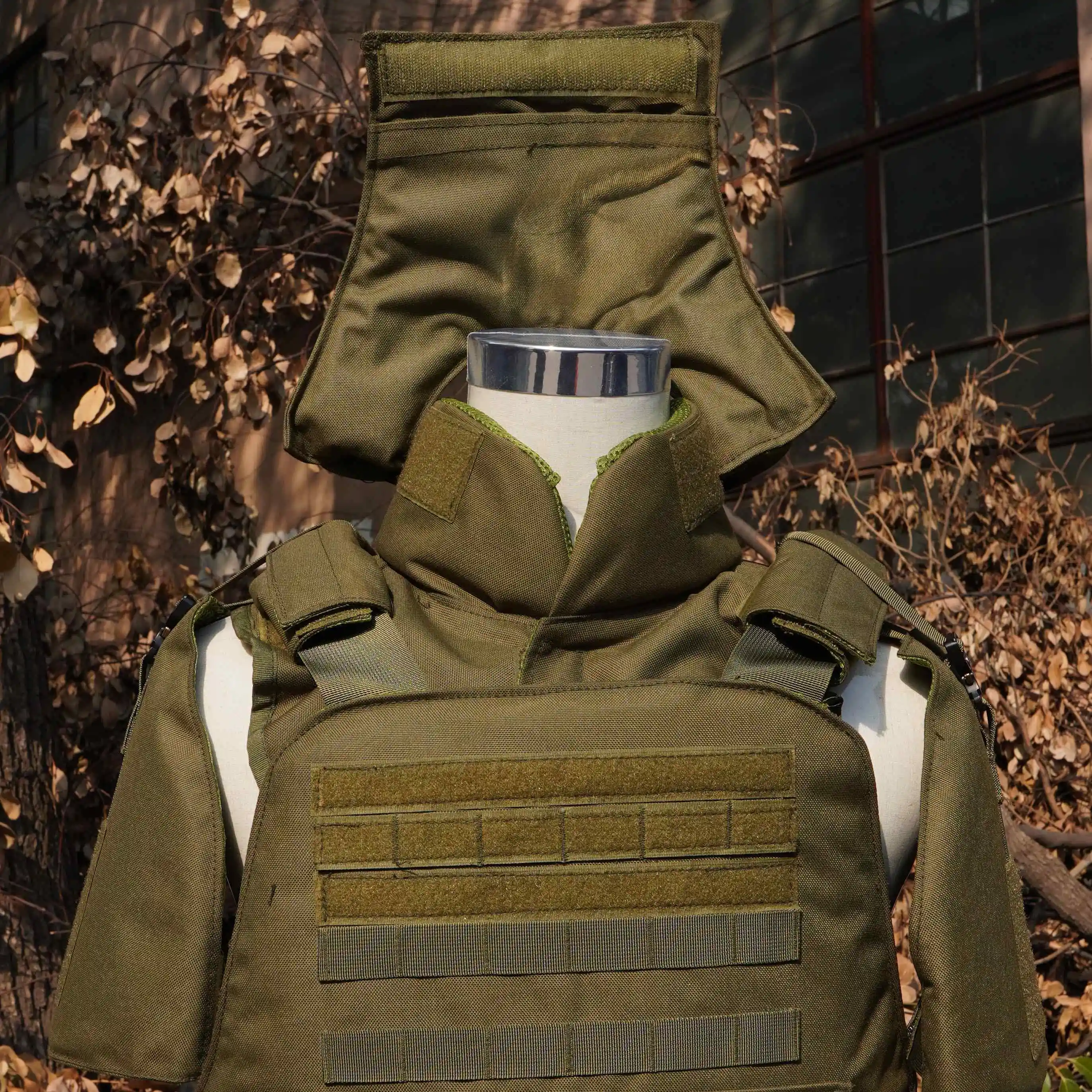 Outdoor Full Coverage 1000d Nylon Tactical Armoured Vest Molle Camo ...