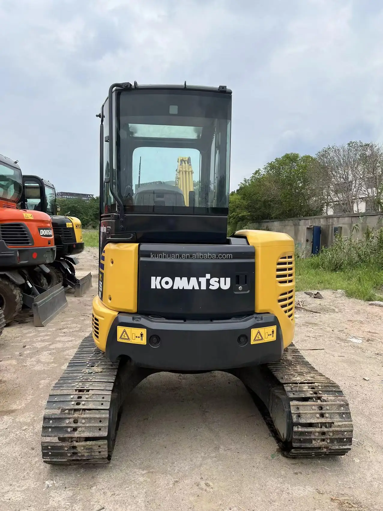 Original Japan Mini Komatsu Used Excavators 5 Ton Pc55 Pc55mr-2 Pc56 ...