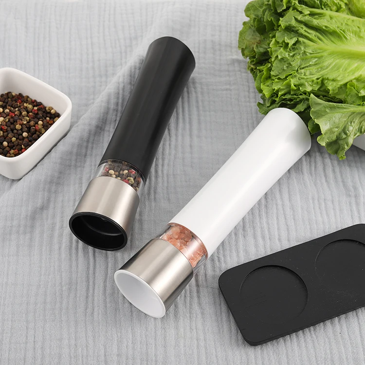 IF Design Shake Shake Crusher Creative Portable 40mlx2 Salt and Pepper ...