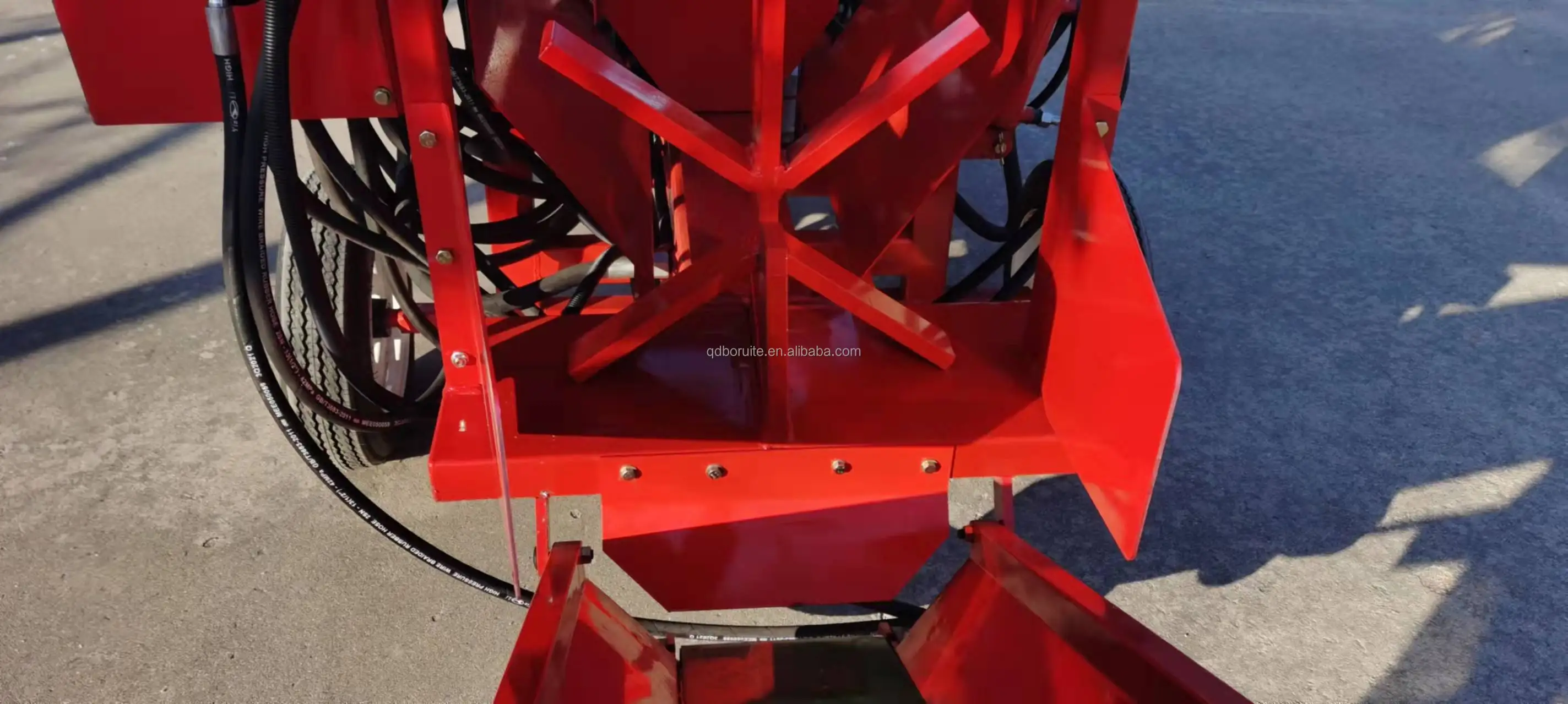 Boruite Firewood Processor - Efficient Wood Splitting