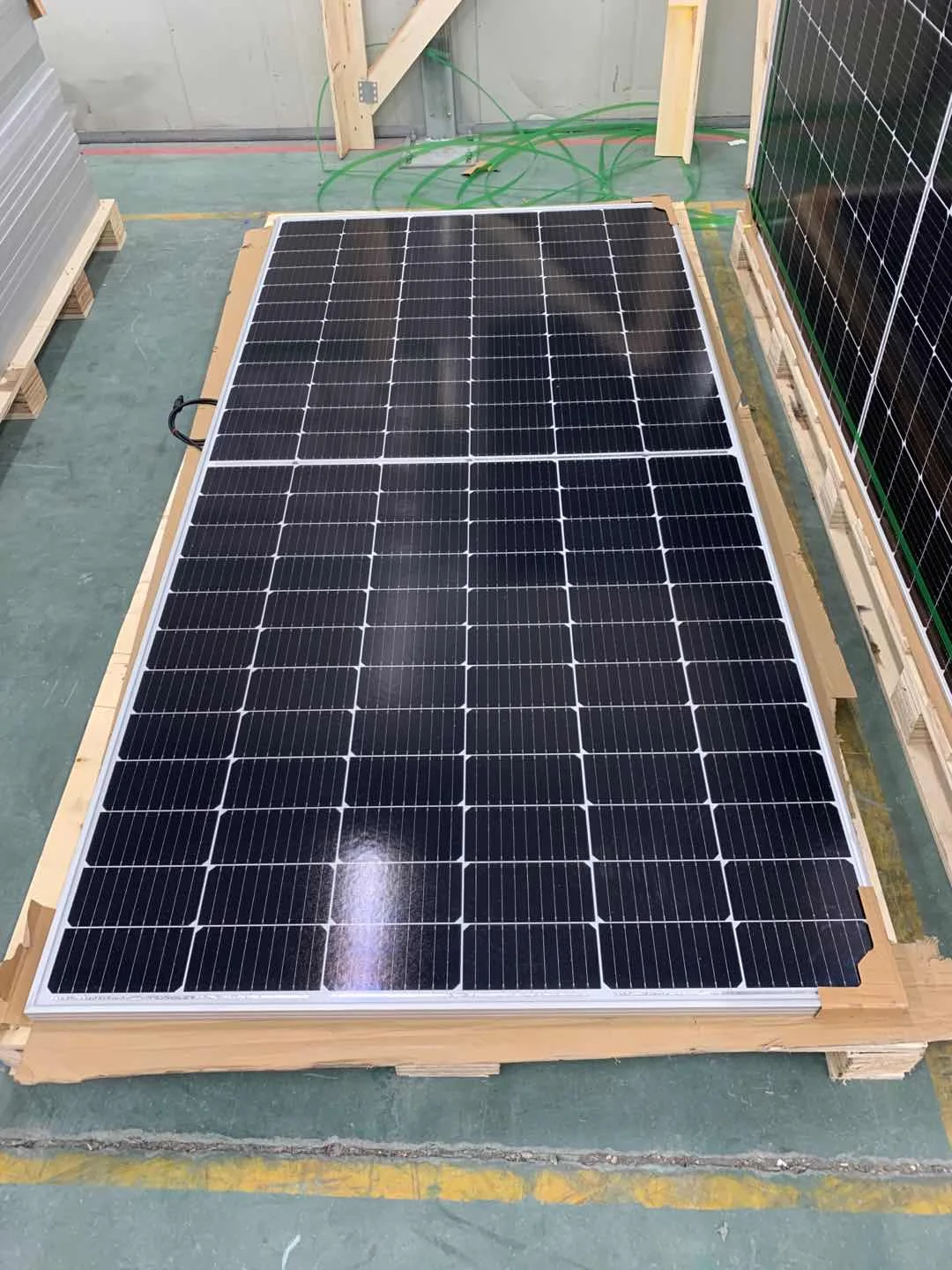 High Quality Bifacial Solar Module Double-glass 550w 555w 560w 565w ...