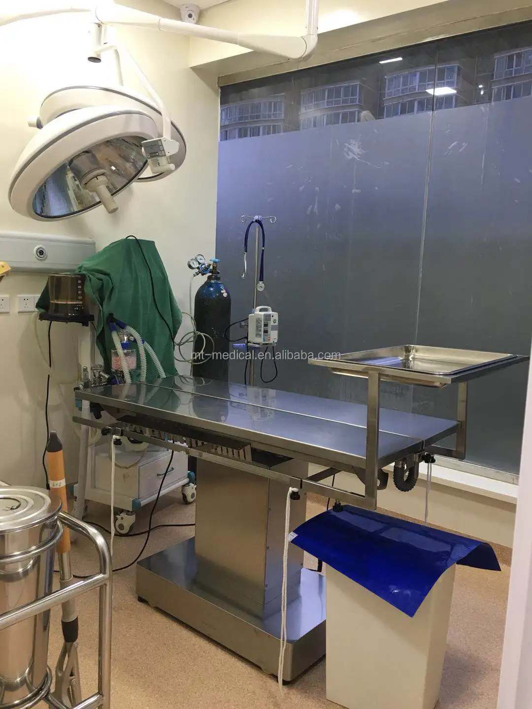 MT MEDICAL Veterinary Operating Table - Durable & Versatile
