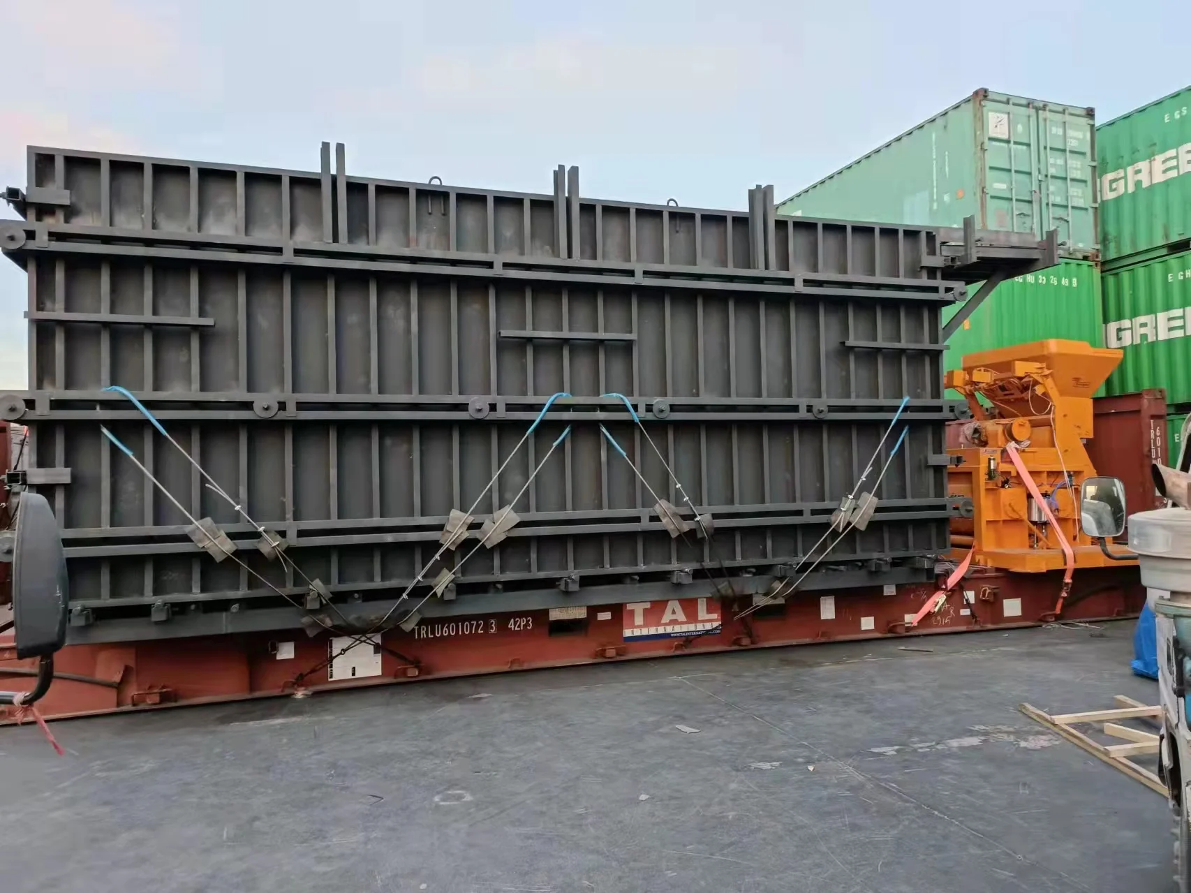 Highly Durable Prefab Family Living Concrete Modular House Making ...