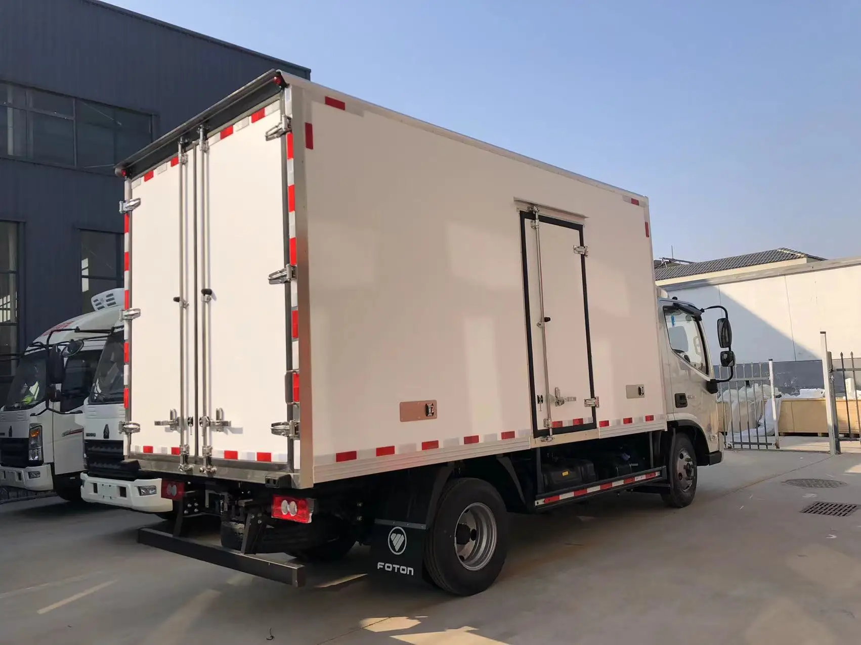 Shacman Cold Chain Transport Truck Body Customized Fiberglass Composite ...