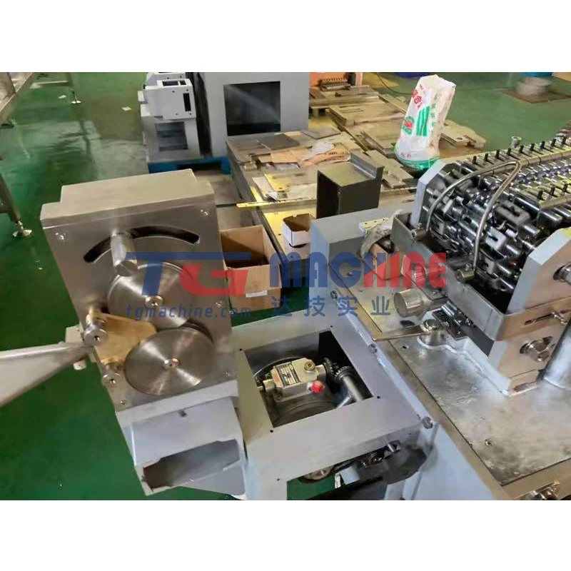 Small Manual Hard Candy and Lollipop Making Depositor Lab Machine