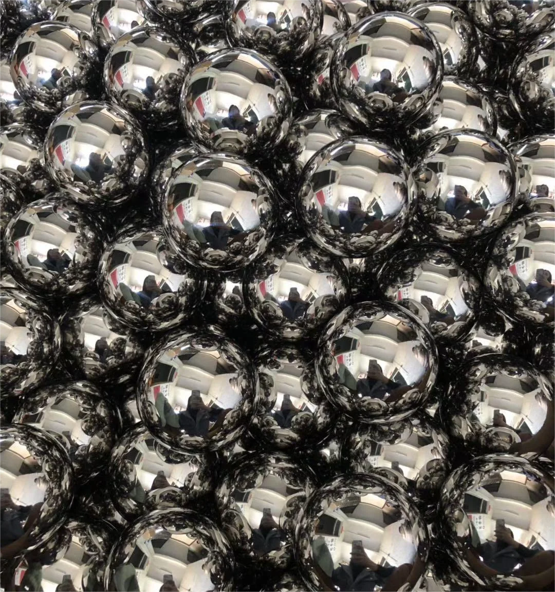 Stainless Steel Magic Hot& Cool Roller Massage Ball