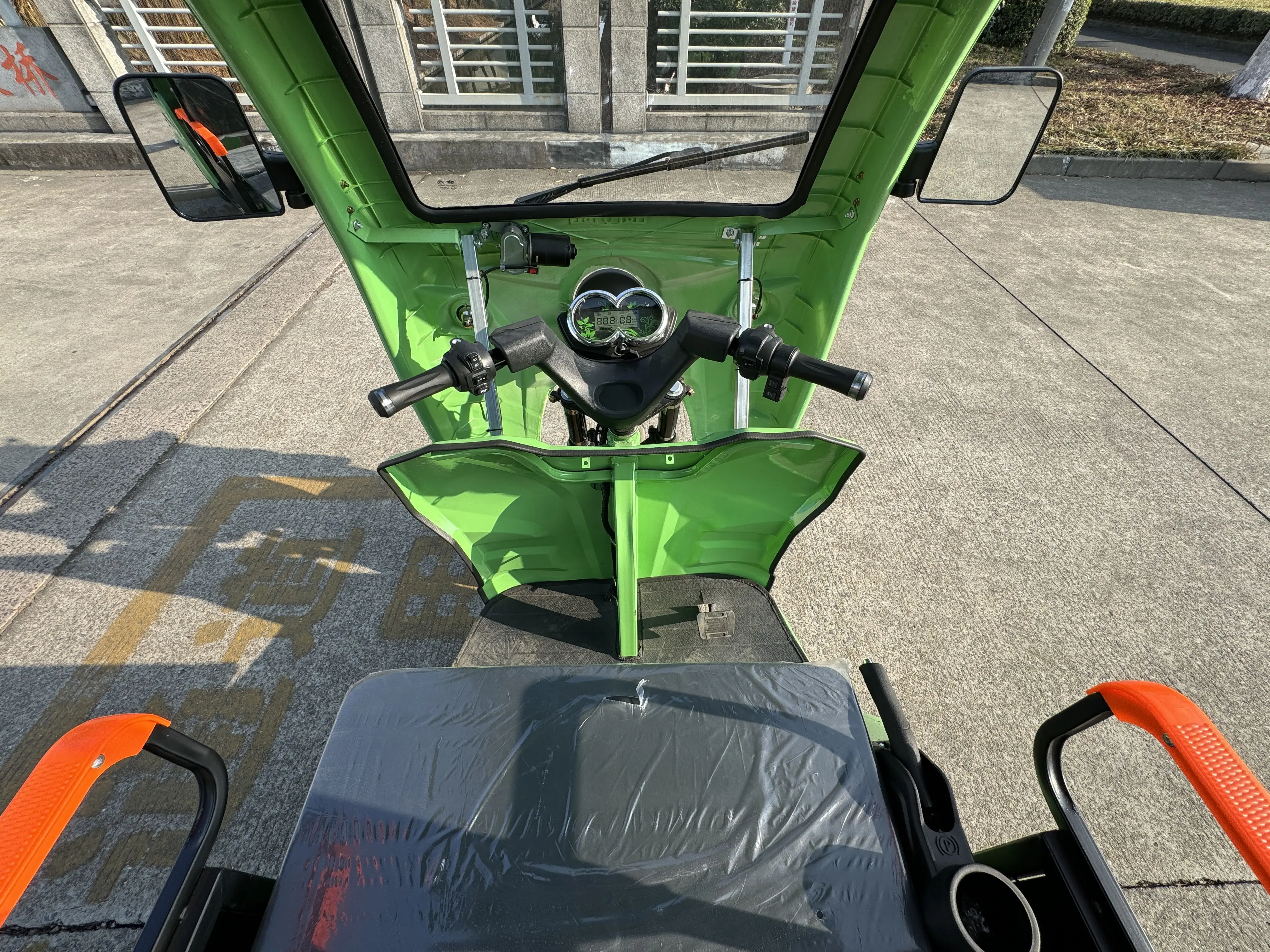 LB-ZK3WX Electric 3 Wheel Rickshaw - Big Power & Efficiency