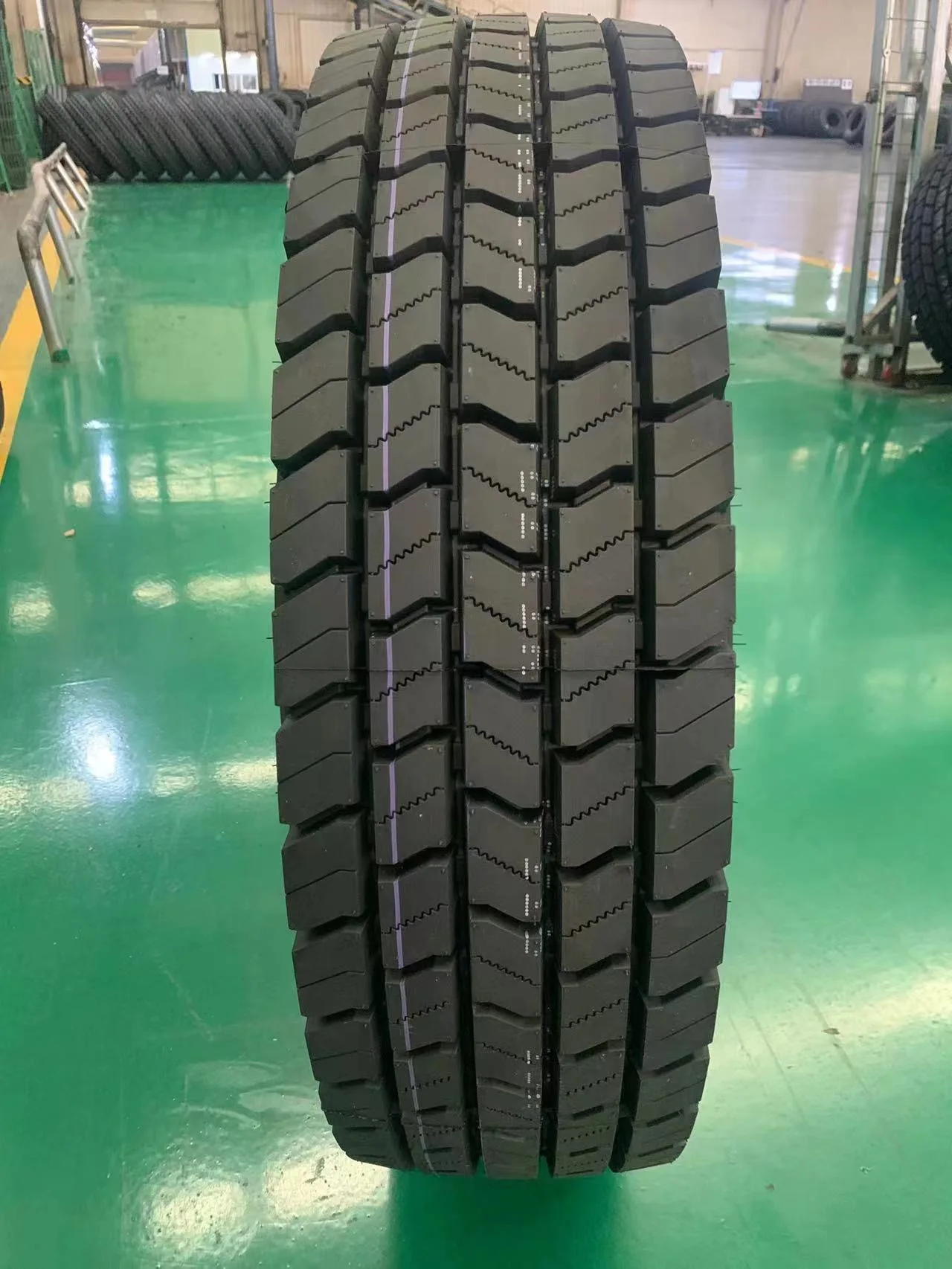 13R22.5 315/80R22.5 385/65R22.5 CHINA RADIAL TRUCK and BUS TYRES MAXWIND ANNAITE TOPRUNNER ...