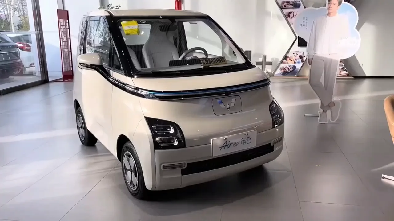 Mini Ev Car Wuling Air Ev Range 300km Fast Charging 2 Seats 4 Seats New Automobile Qingkong In ...