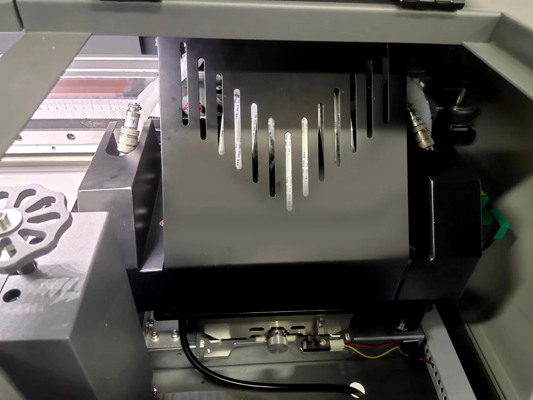 ZS-A1 Roll-to-Roll UV DTF Printer - High Precision Printing