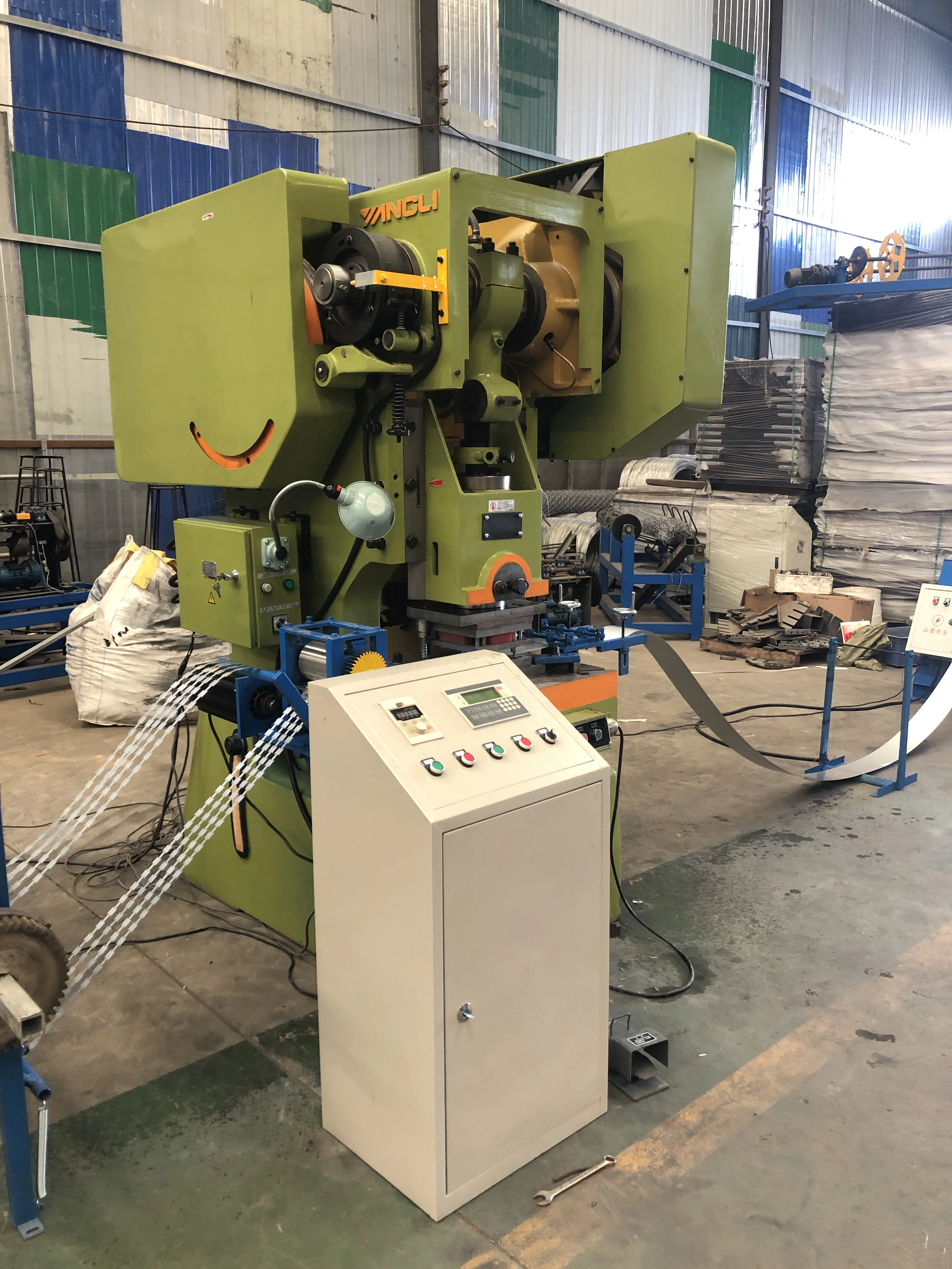 Stainless Steel Concertina Razor Strip Wire Coiling Machine - Buy Razor ...