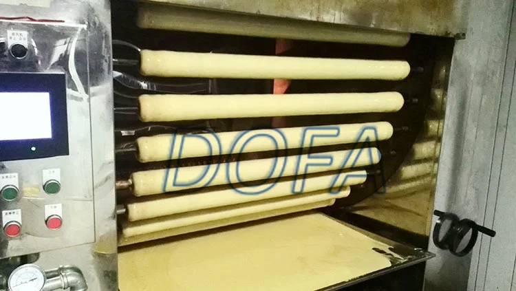 Taiwanese Food Baumkuchen Tree Ring Cake Making Wheat Baumkuchen Cake ...