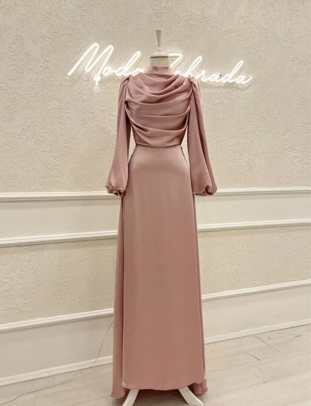 Shop Our New Traditional Muslim Clothing Robes for Women