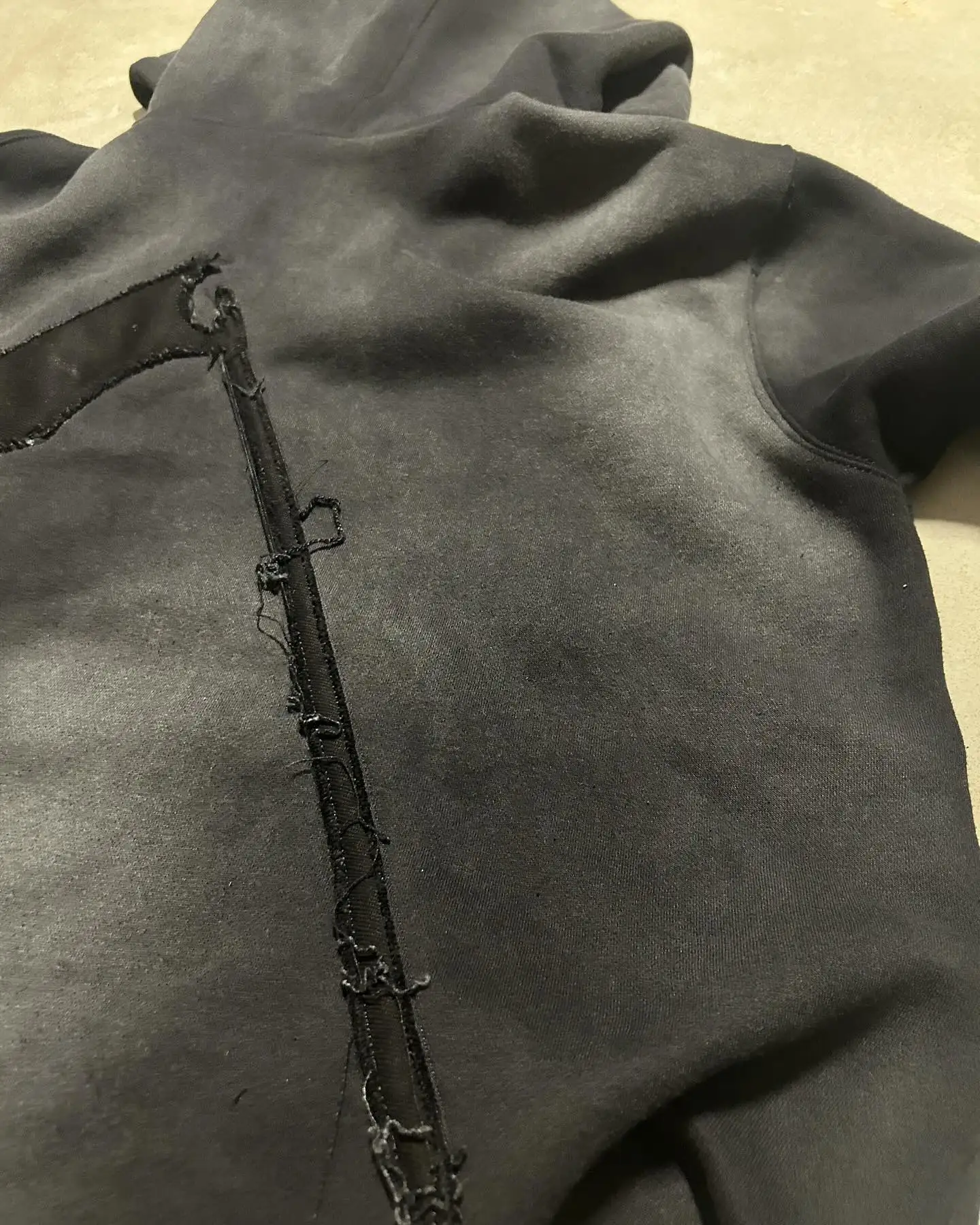 Clothing Manufacturer 450 GSM Acid Wash Distressed Embroidered Patch ...