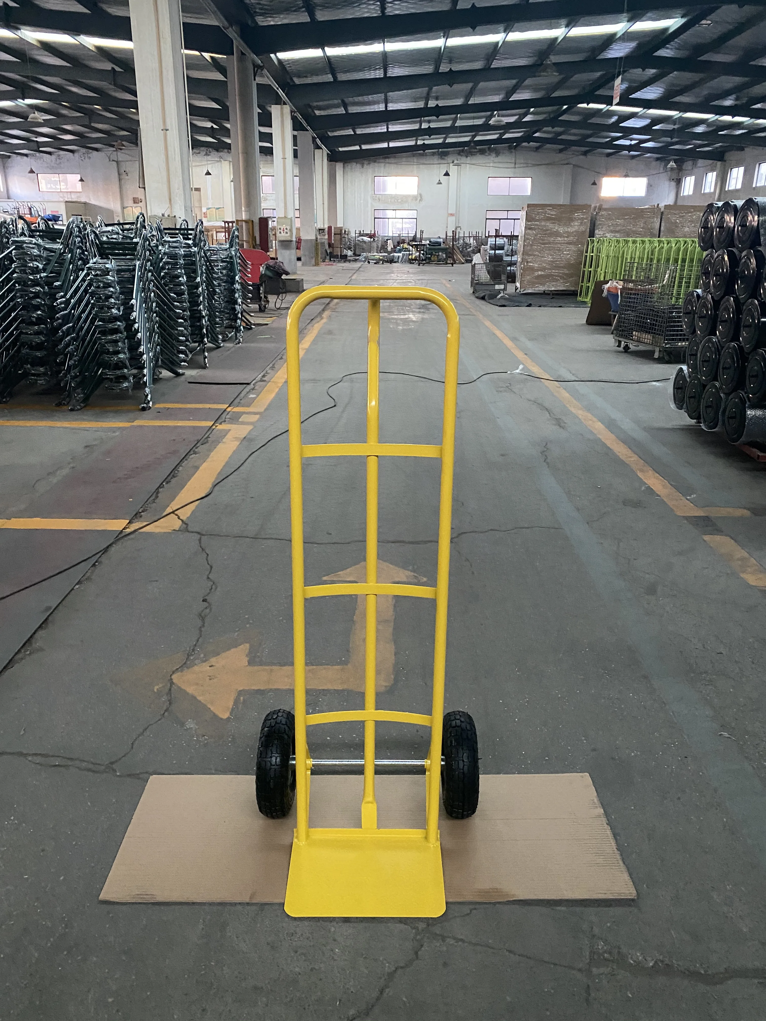 HT1805 Industrial Hand Trolley - 400lb Capacity & Pneumatic Wheels