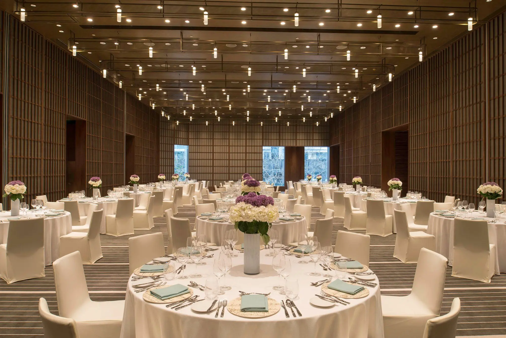 Luxury Five Star Hotel Furniture Banquet Furniture Fabric Metal Vinyl ...