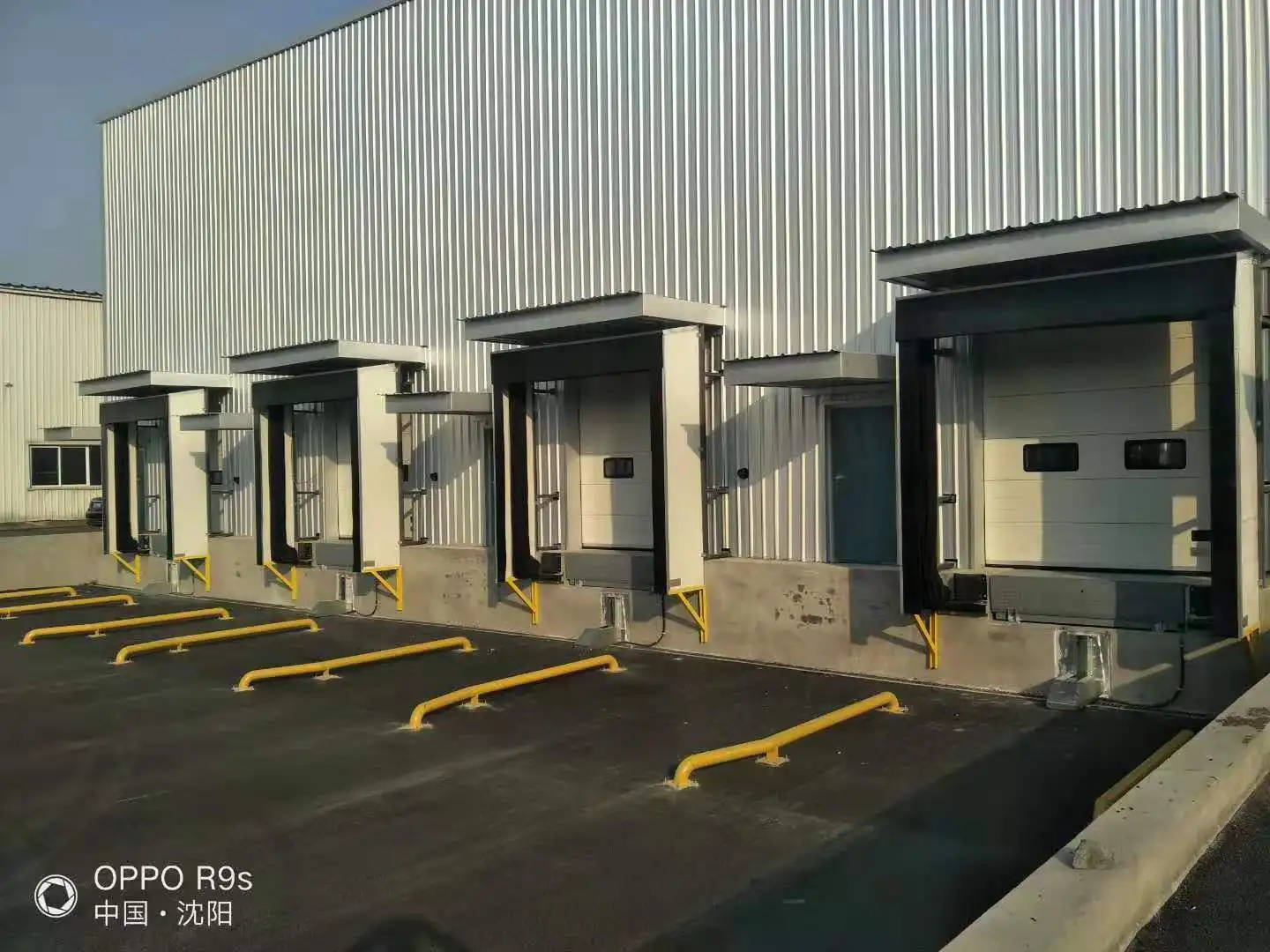 Panda Mechanical Vertical Electric Dock Leveler Mobile Container Supply Loading Platform For ...