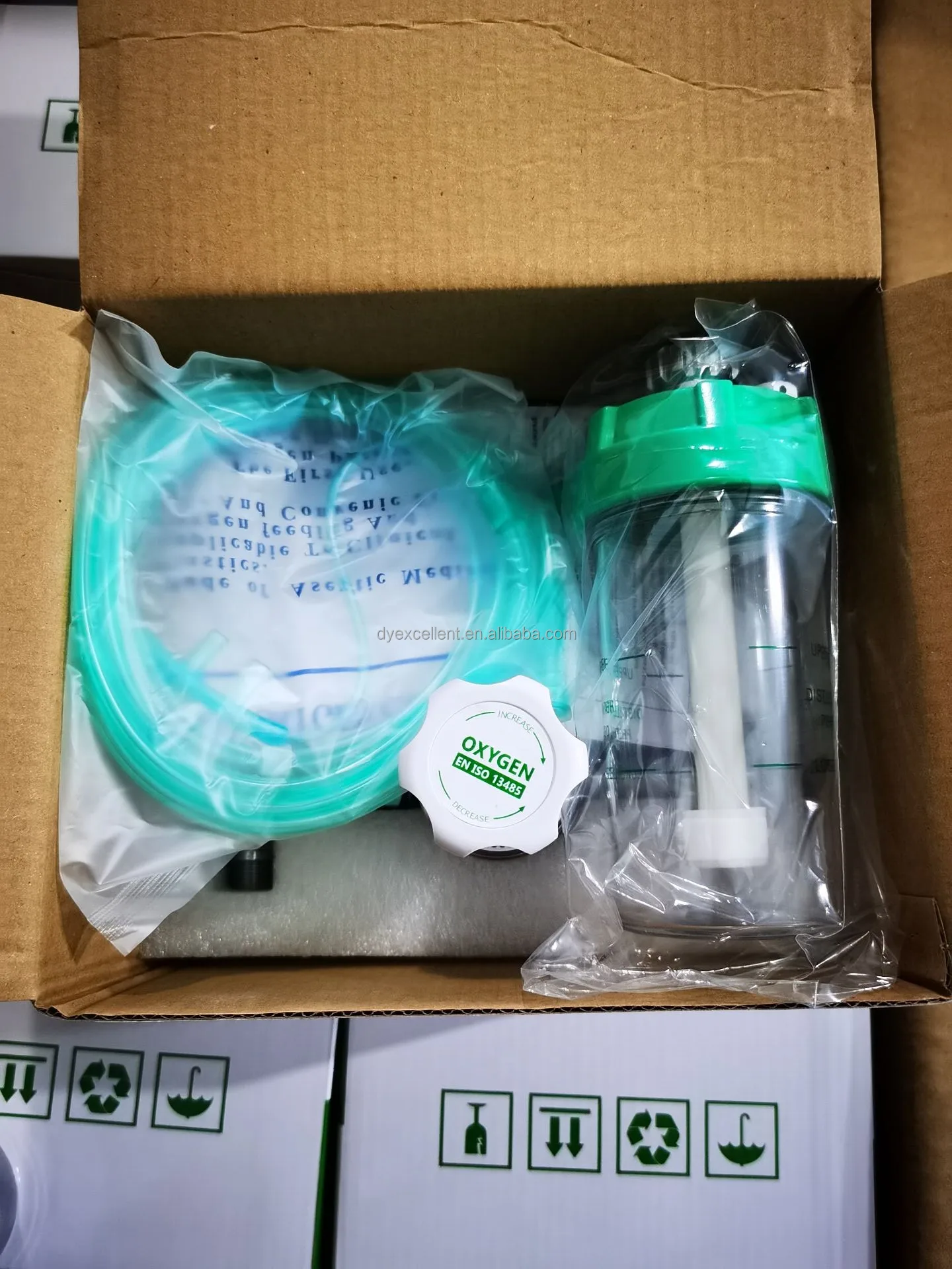 Brass Medical Oxygen Regulator - Double Gauge Precision