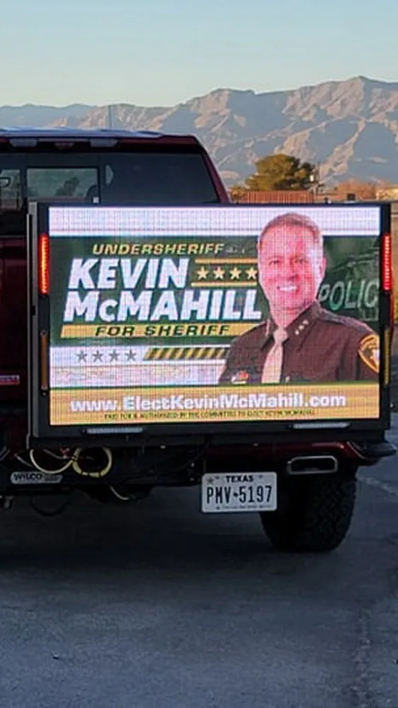 Mobile Truck Trailer Hitch Ad P2 P3 P4 P5 Exterior Commercial ...