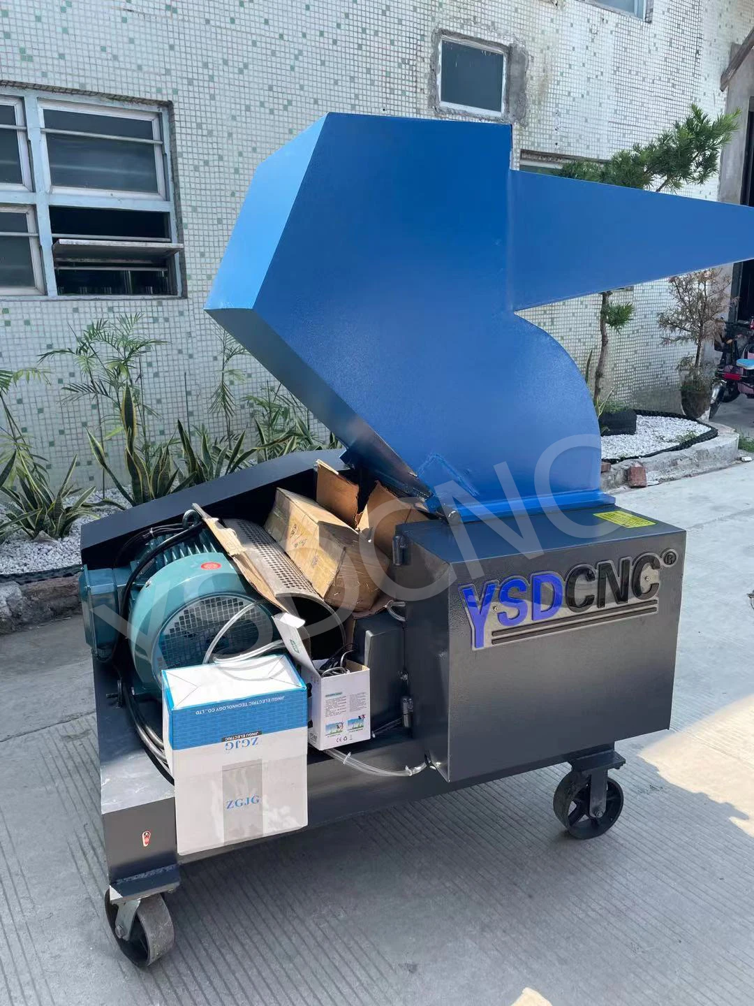 Plastic Crusher Machine and Plastic Recycling Machines for Plastic ...