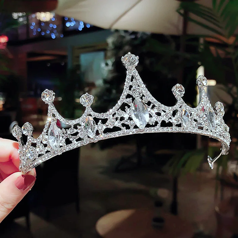 Luxury Princess Crown For A Woman Crystal Kids Tiaras Pearls Golden ...