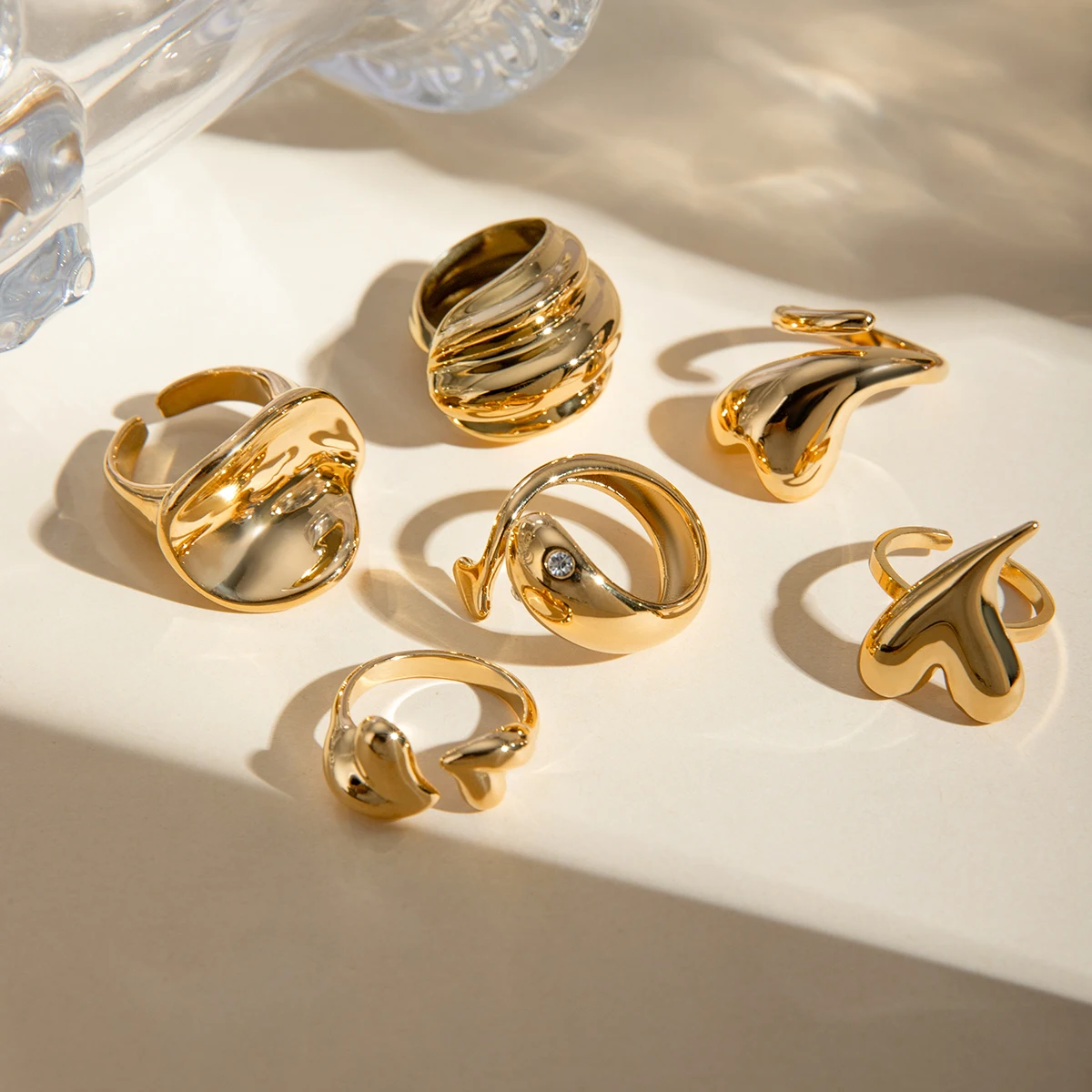 J&D Luxury Stainless Steel Chunky Rings 18K Gold Heart Shaped Wrapped ...