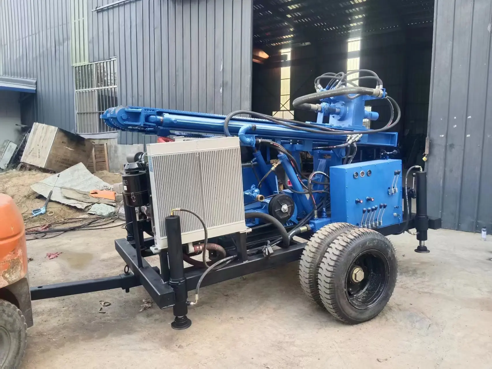 Portable Wheels Hydraulic Drilling Rig Pneumatic Borehole Water ...
