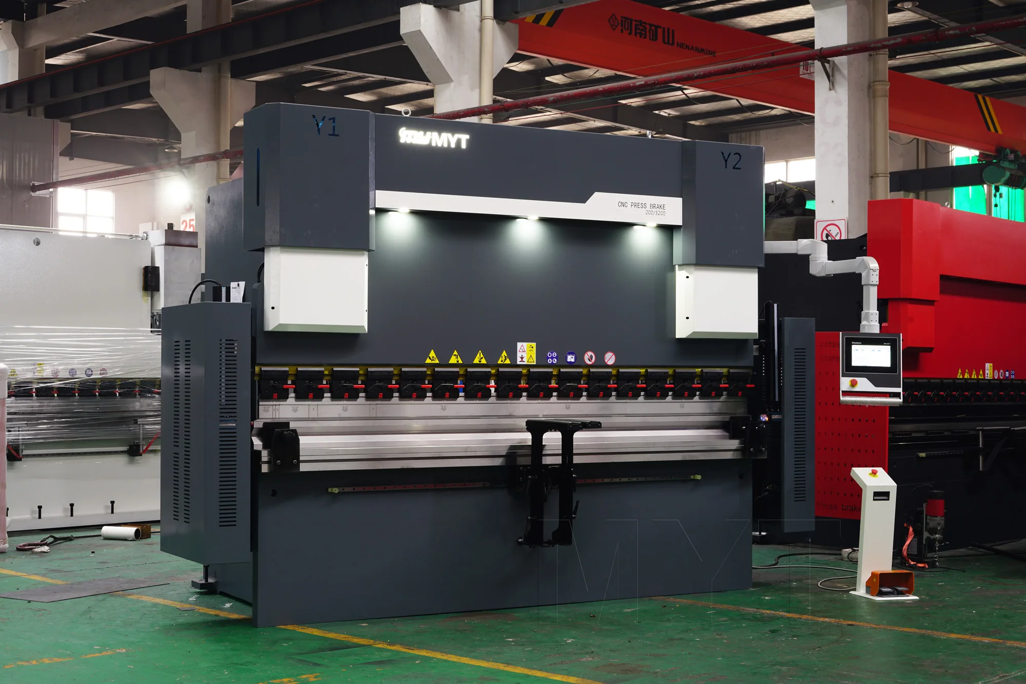 Myt 200t3200 4+1 Axis Cnc Press Brake Sheet Metal Standard Industrial ...