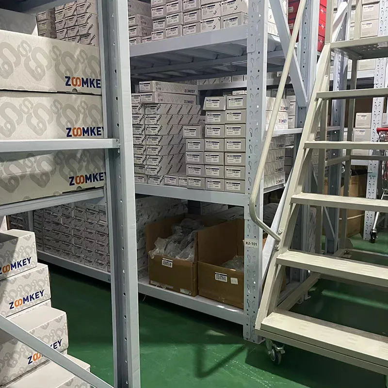 Auto Engine Assembly Thermostat A6512000715 For Mercedes Benz A B Class ...